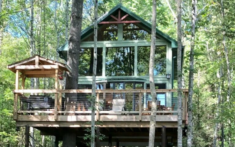 Top 9 Treehouse Rentals In Tennessee